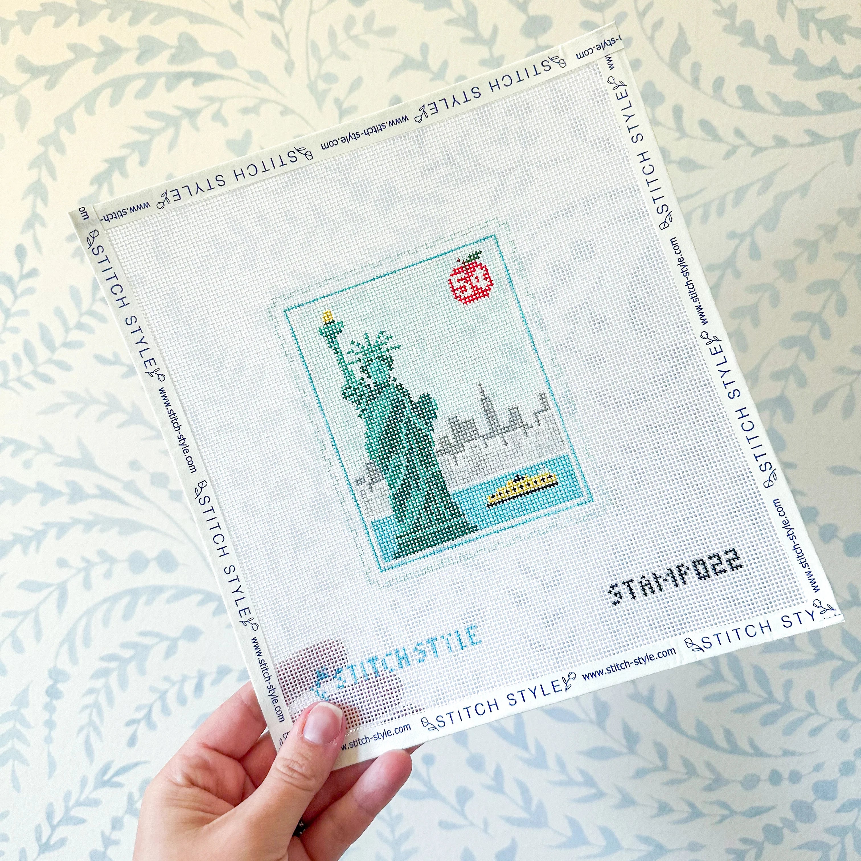 NYC Statue of Liberty 18 Mesh Travel Stamp Needlepoint Canvas – KICK ...